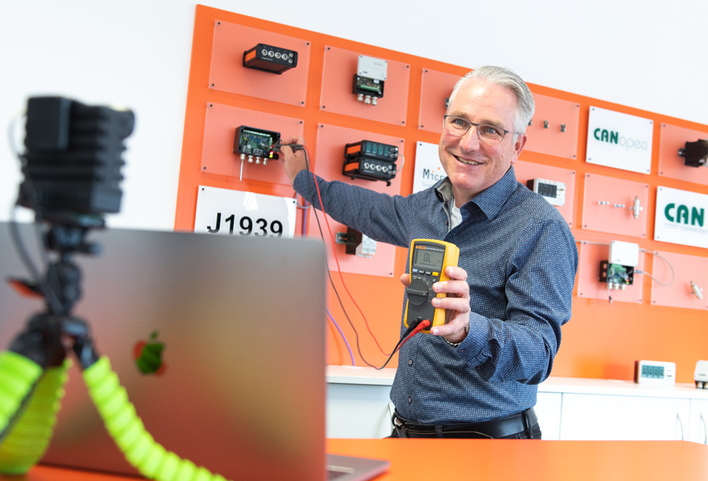 Start - MicroControl